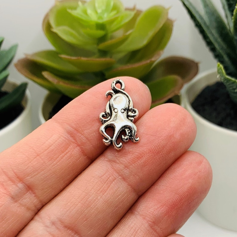 4, 20 or 50 BULK Silver Octopus Charms, Steampunk Charm, Cthulhu ...