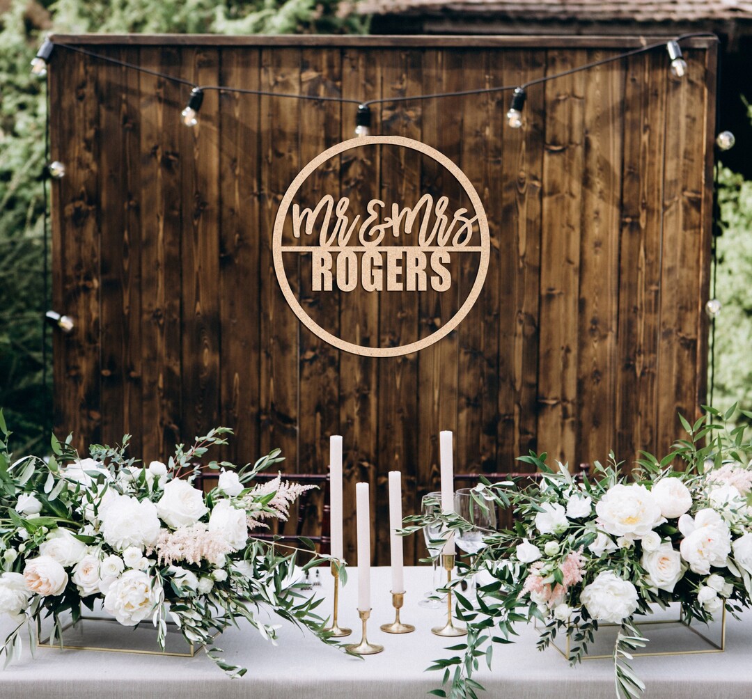 Wedding Last Name Sign for Backdrop, Mr and Mrs Sign, Round Wedding ...