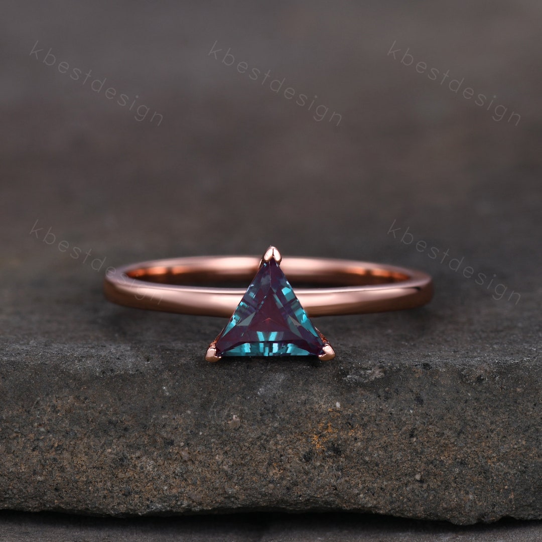 Trillion Cut Alexandrite Engagement Ring Triangle Alexandrite Solitaire ...