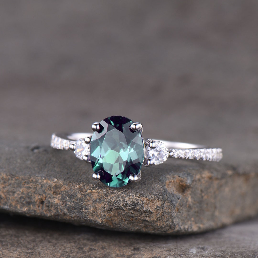 Oval Alexandrite Ring, Alexandrite Man Made Diamond Three Stone ...