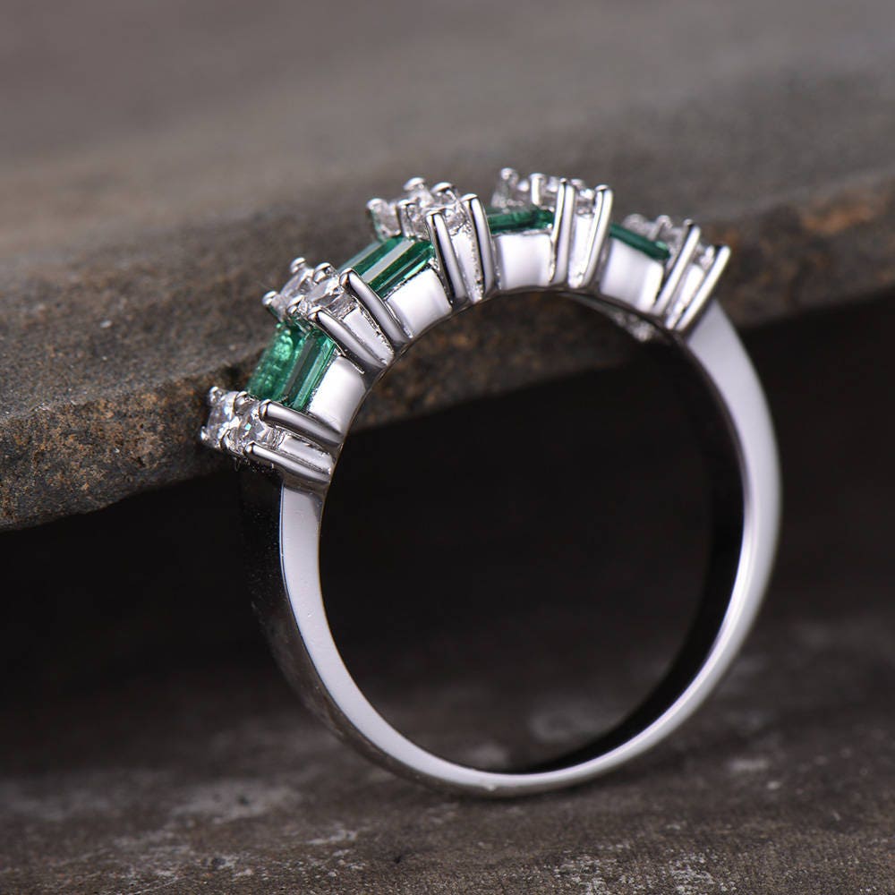Emerald Wedding Band Stacking Ring Emerald Ring Vintage | Etsy
