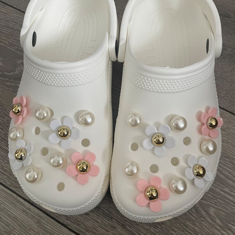 Pink and White Flower Bundle Croc Charms preorder - Etsy