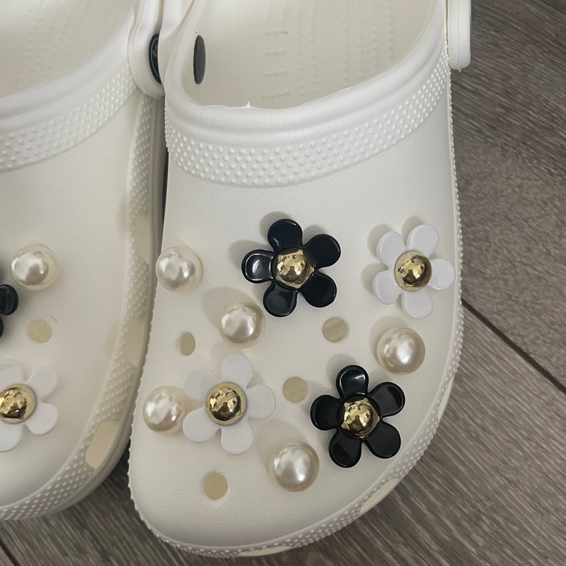 Black and White Flower Bundle Croc Charms - Etsy