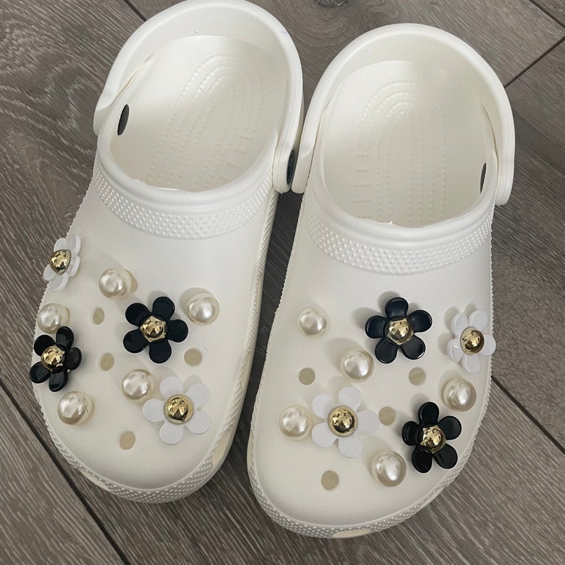 Black and White Flower Bundle Croc Charms - Etsy