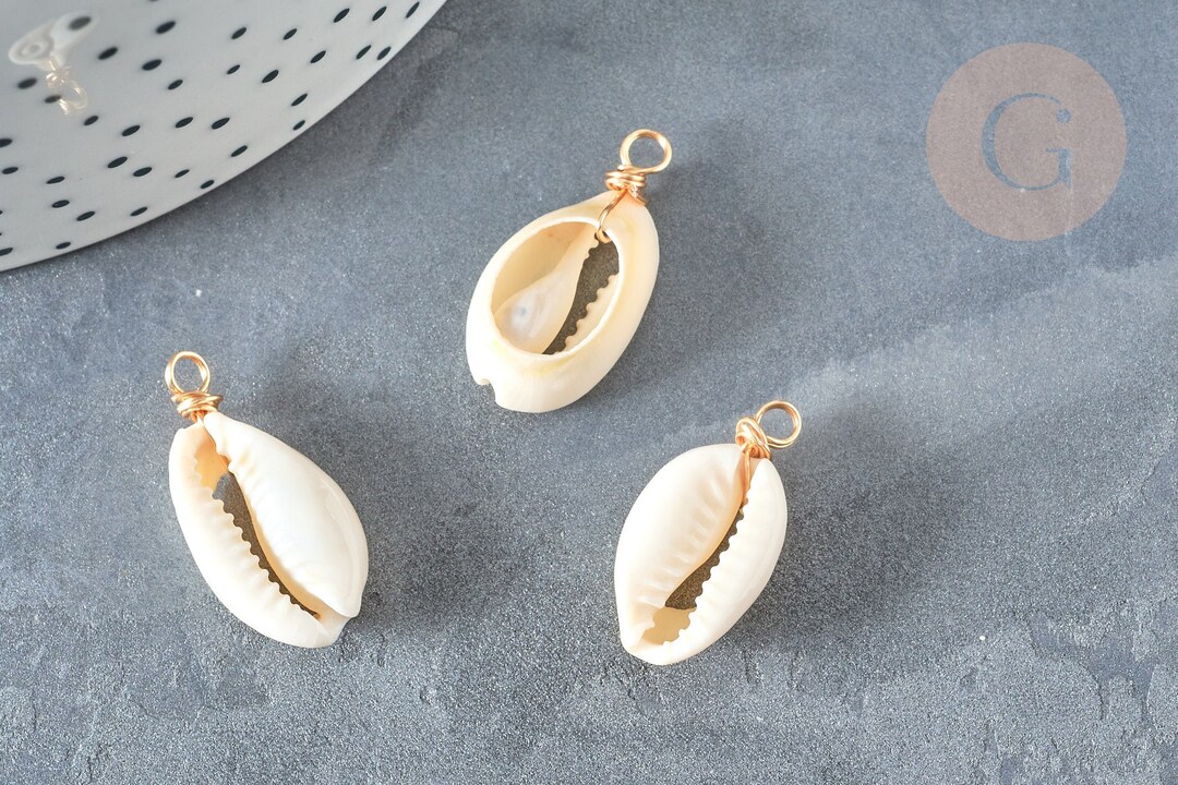 White Cauri Shell Pendant With 18K Gold Wire 27-30mm, Shell Jewelry ...
