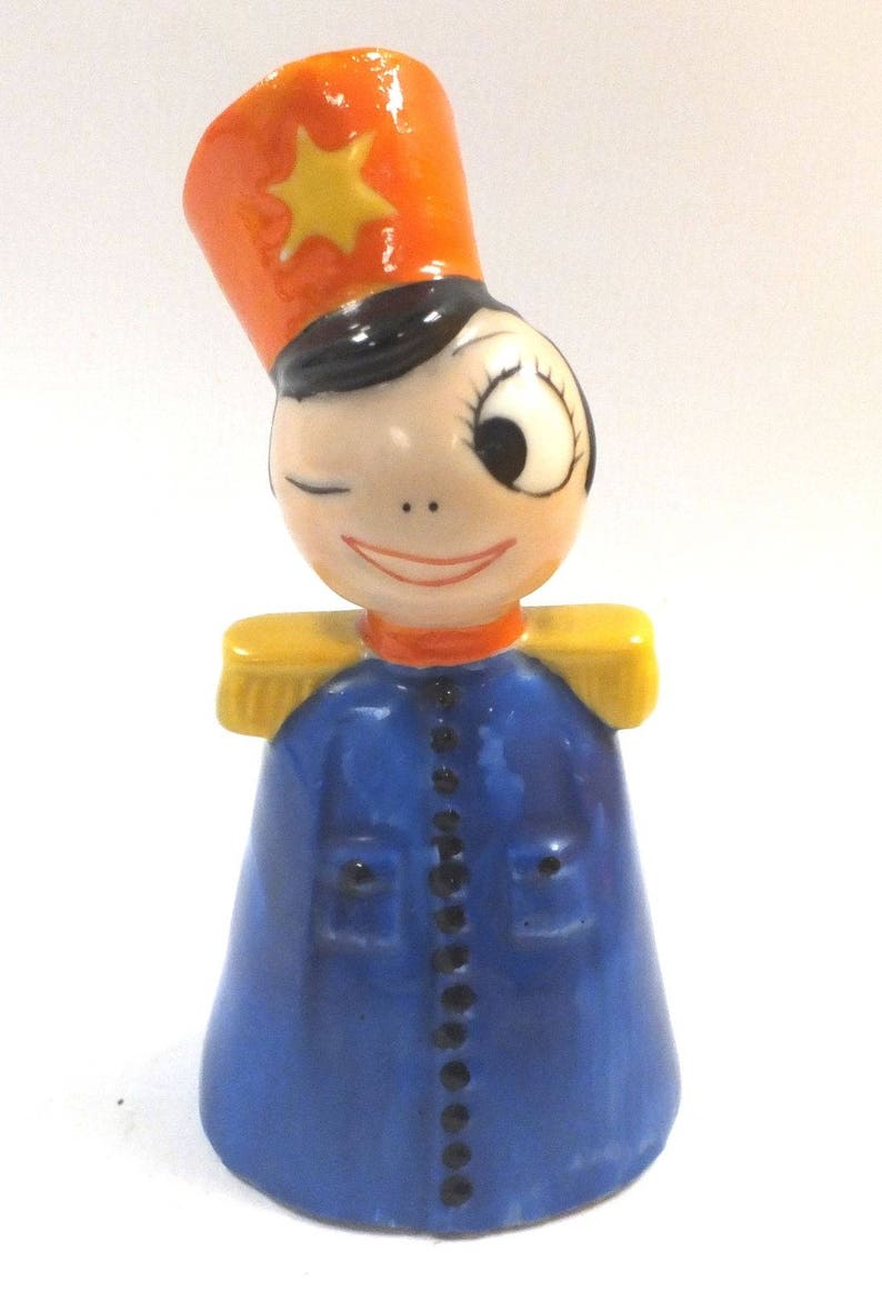 CARLTONWARE CARLTON WARE Vintage Toy Soldier Ringmaster Bell Boy Bone ...