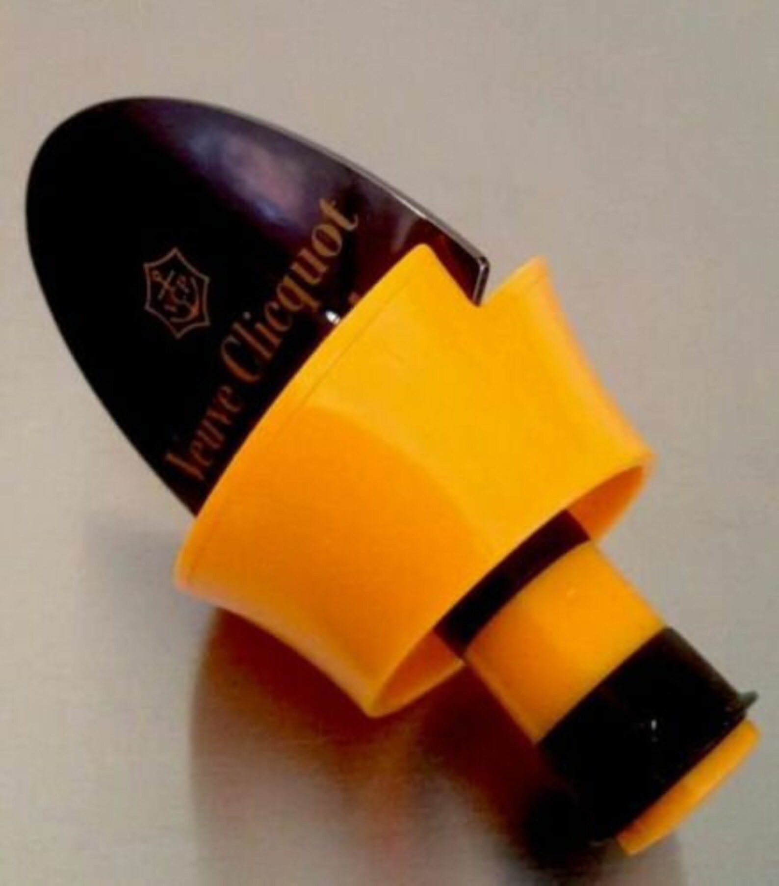 Veuve Clicquot Click Champagne Stopper Fizz Saver Bouchon - Etsy.de