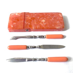 Vintage Manicure Set, Bakelite Case Vintage Pocket Nail Kit, Made in ...