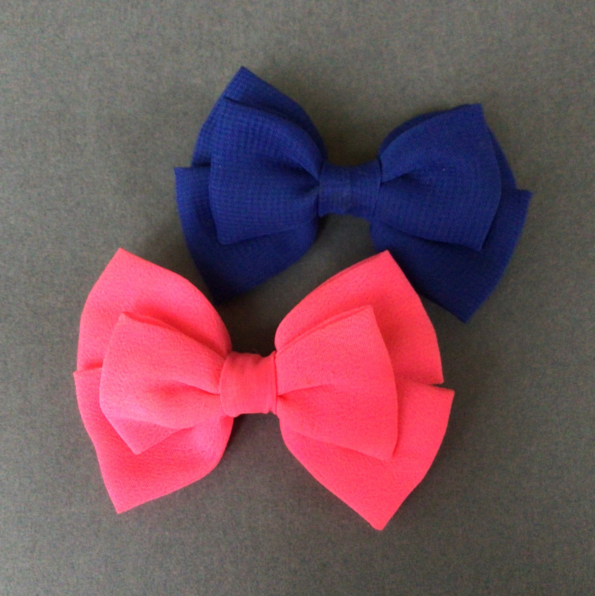 2 Small Vintage Hair Bow Clips 1960s Fabric Hair Clips 2.5 - Etsy