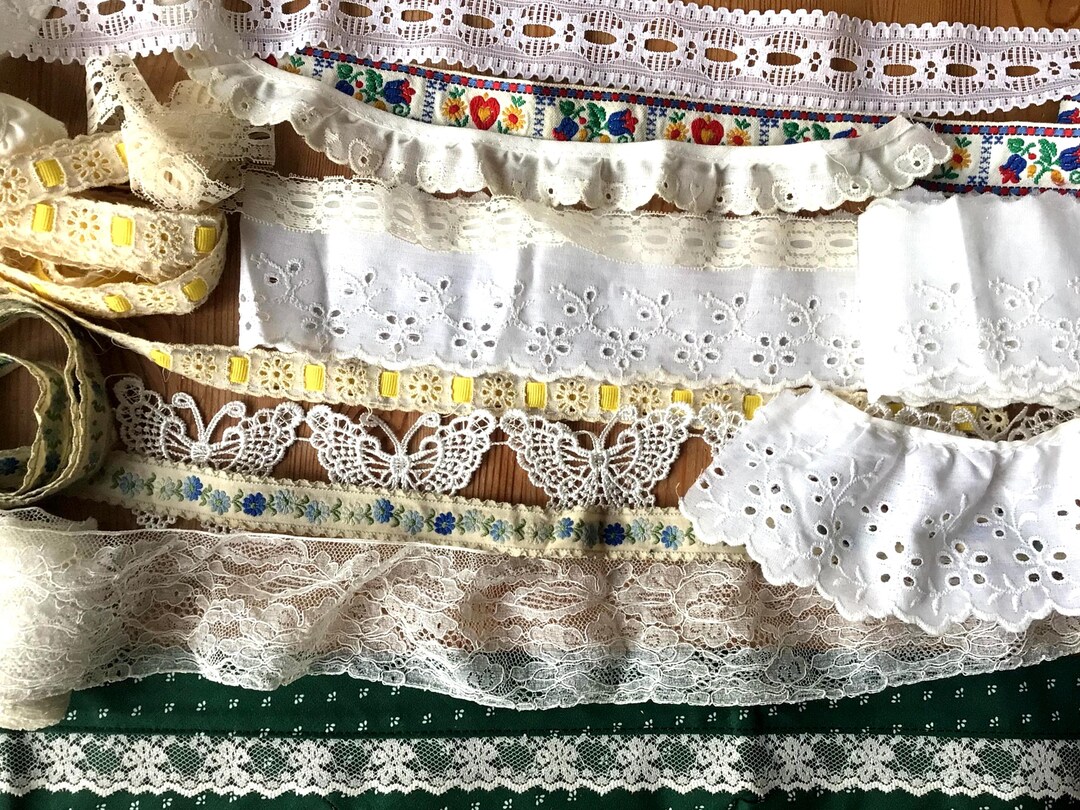 Assorted Lace Trim Ribbon Scraps for Crafting, Destash Sewing Threading ...