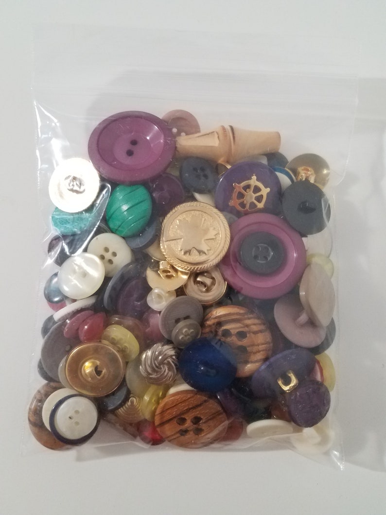 Vintage Assorted Buttons - Etsy