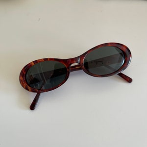 Authentic Vintage 90s Slim Tortoise Shell Oval Sunglasses - Etsy