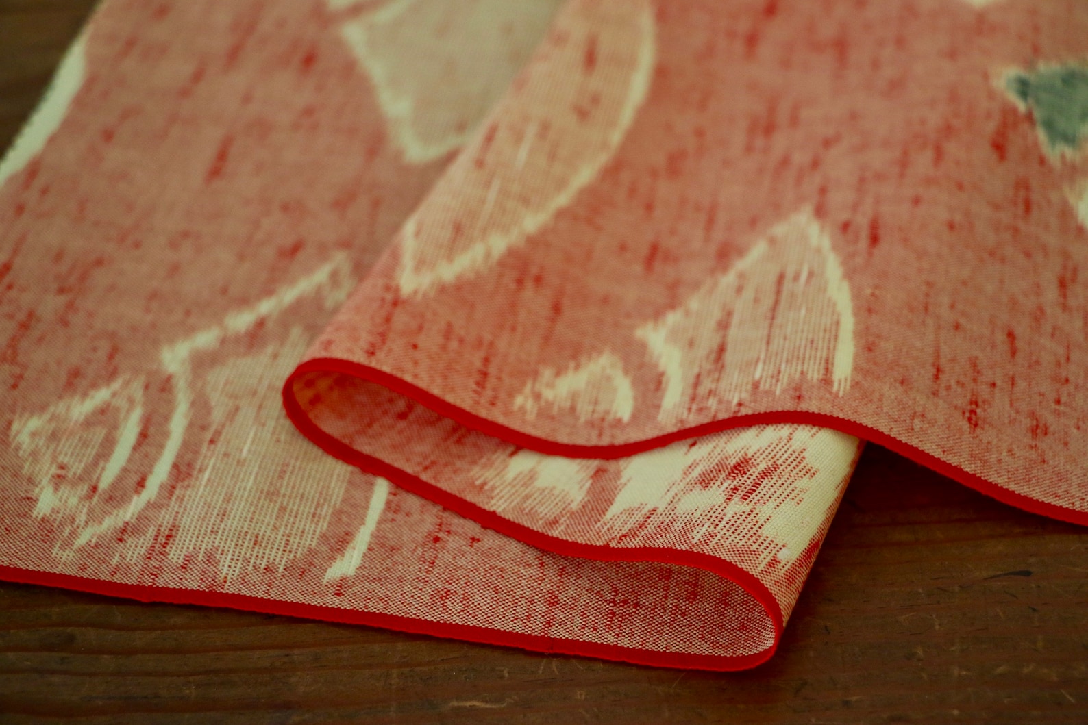 Japanese Fabric // Wool Fabric Kimono Japanese Red Fabric - Etsy