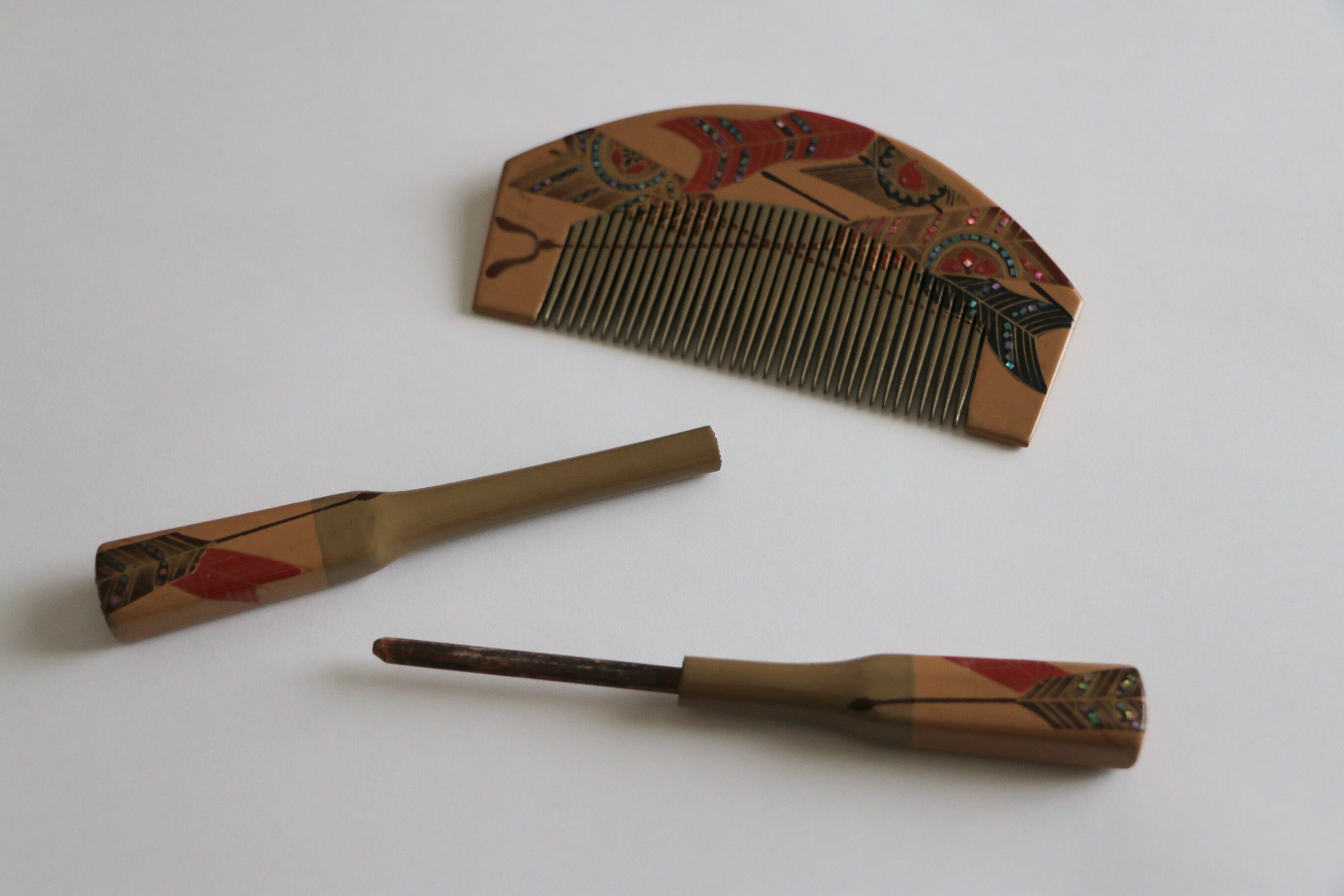 Terrific Vintage Japanese Comb set of 2 bekko comb and Pin | Etsy