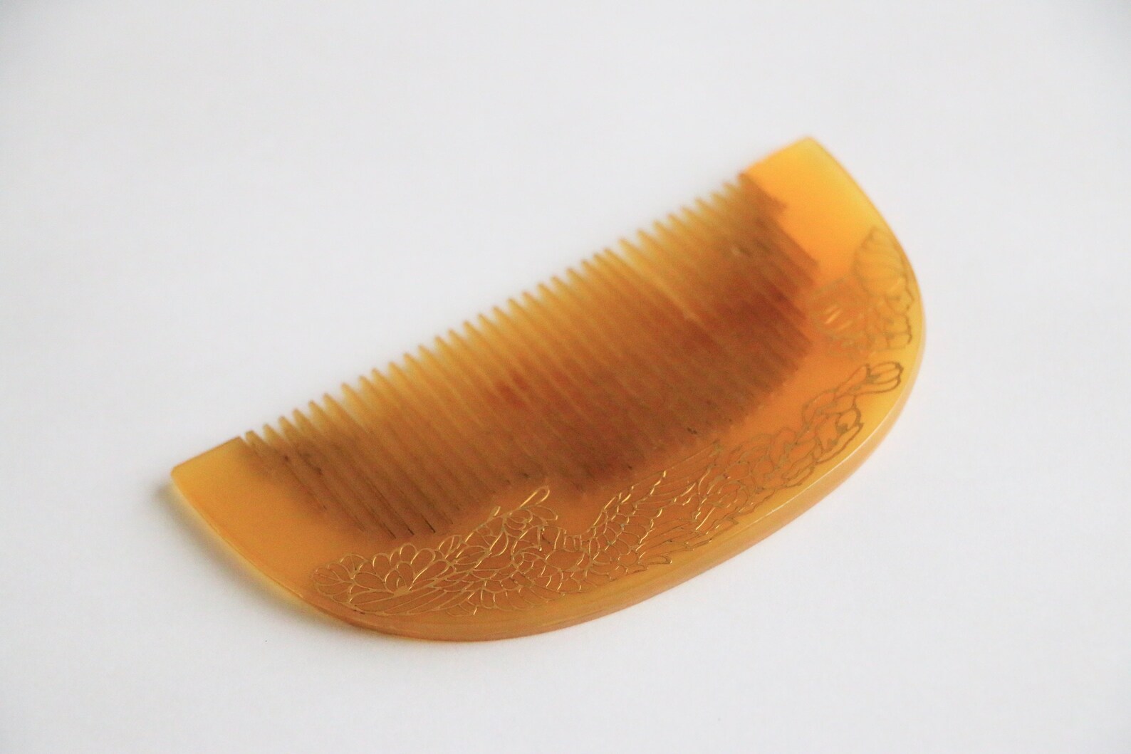 Terrific Vintage Japanese Comb Set of 2 Bekko Comb and Pin - Etsy