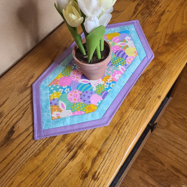 Spring Table Topper - Etsy