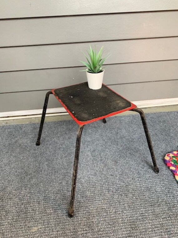 Vintage Metal Step Stool /plant Stand/stool Red - Etsy