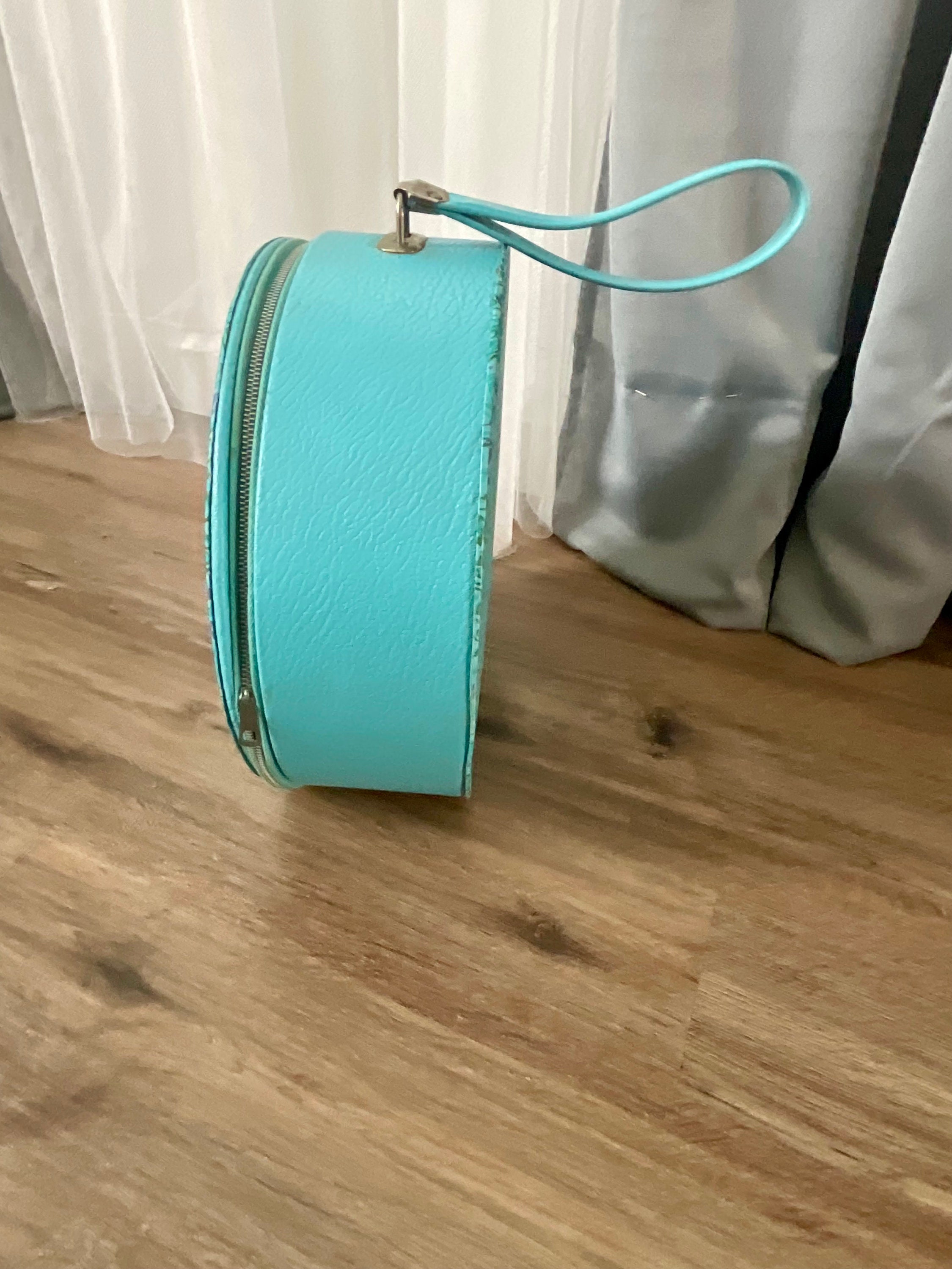 Small Round Train Case/overnight Bag. Purse/knitting Bag/carry On - Etsy