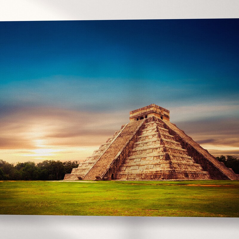 El Castillo - Etsy