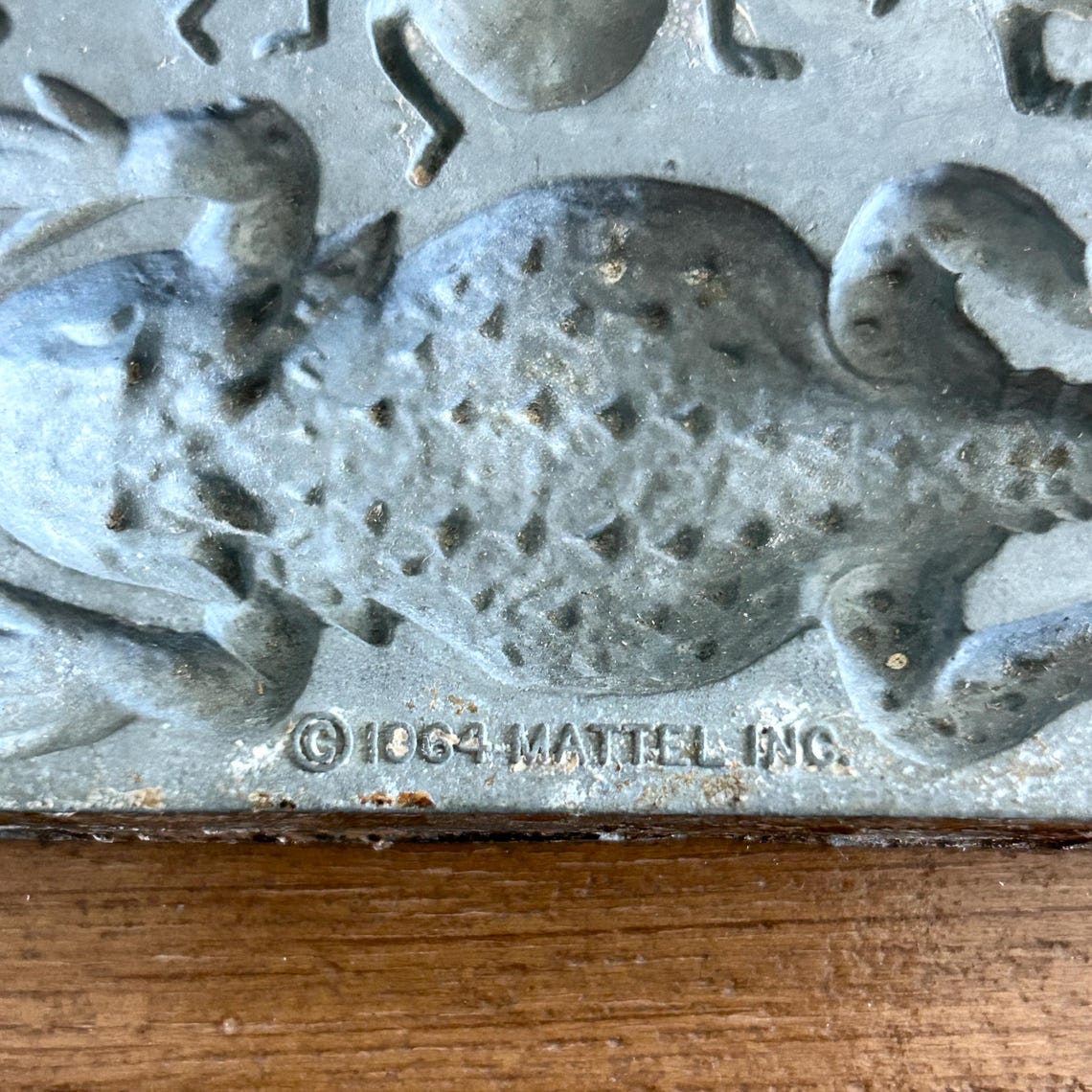 1964 Metal Creepy Crawlers Thingmaker Mold - Lizard, Beetles & Insects ...