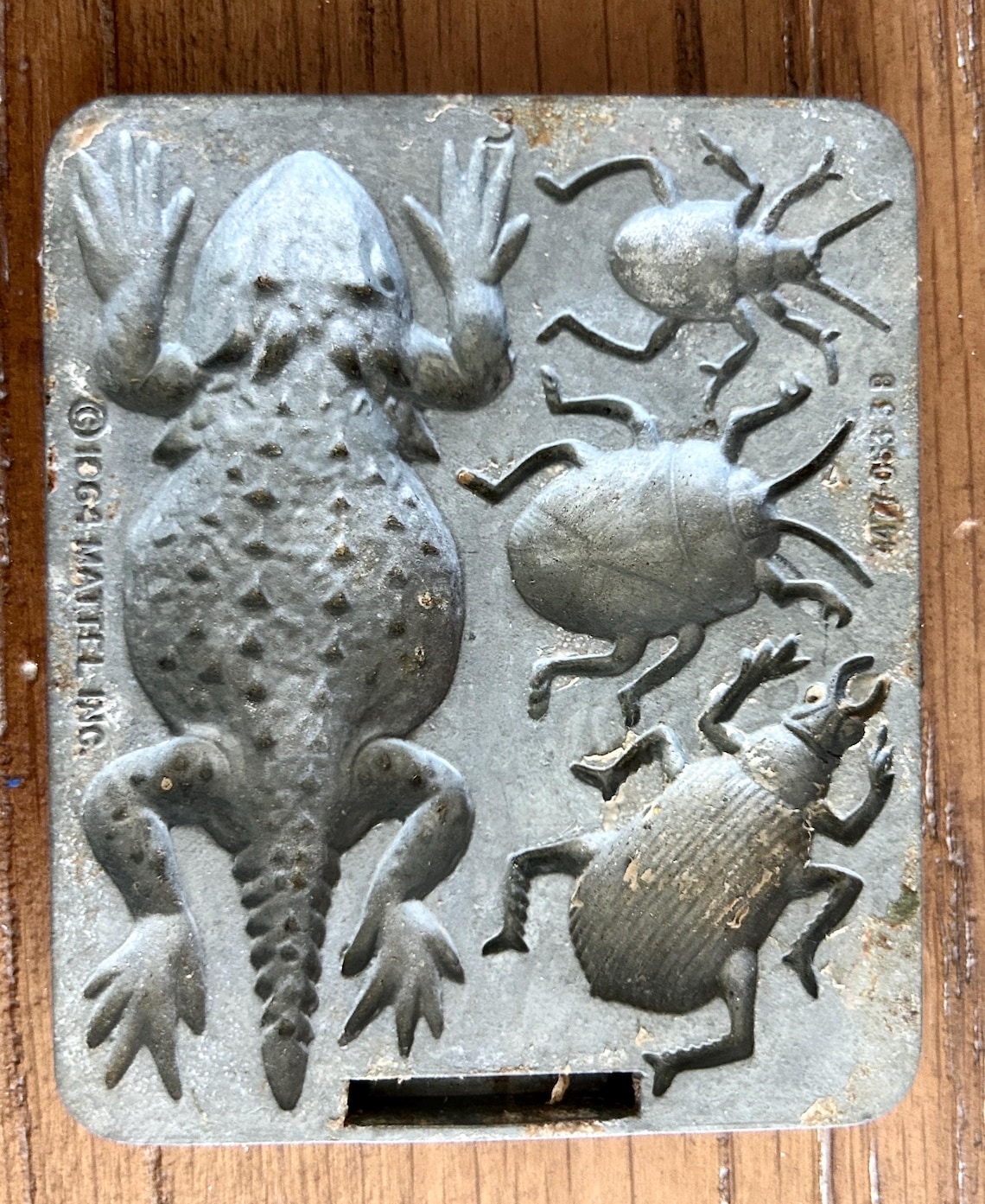 1964 Metal Creepy Crawlers Thingmaker Mold - Lizard, Beetles & Insects ...