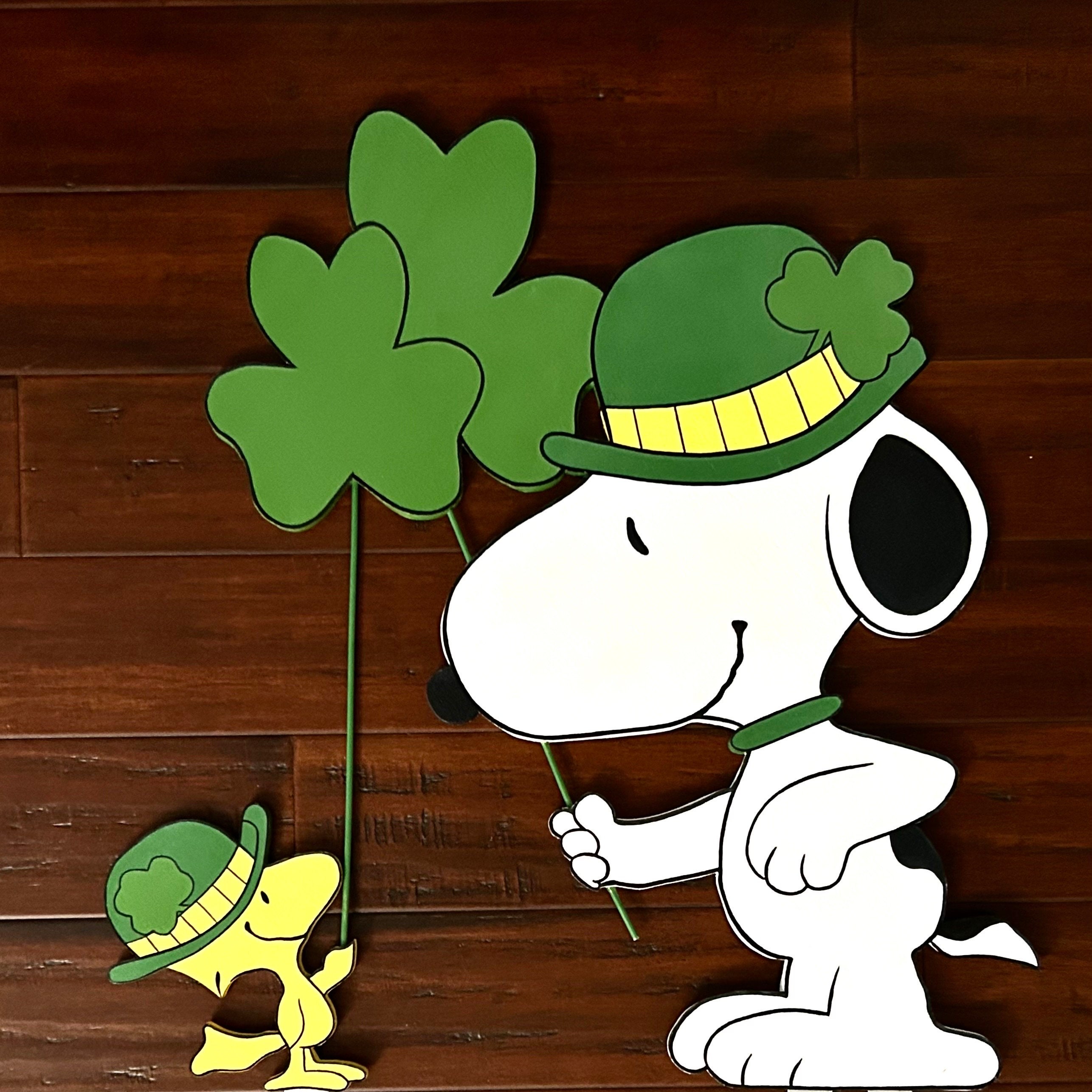 28 Snoopy & Woodstock St Patricks Day Yard House Figurines Exchanging ...
