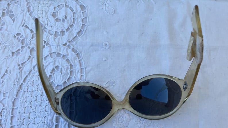 Óculos de sol vintage Bon Jovi dos anos 90 com lentes espelhadas da ...