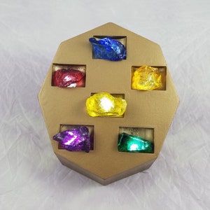 Marvel Infinity Stone Collection Set With Light up Display Stand ...