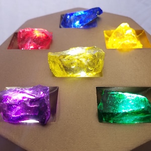 Marvel Infinity Stone Collection Set With Light up Display Stand ...