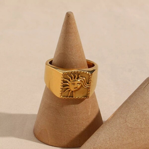 Sun Signet Ring - Etsy