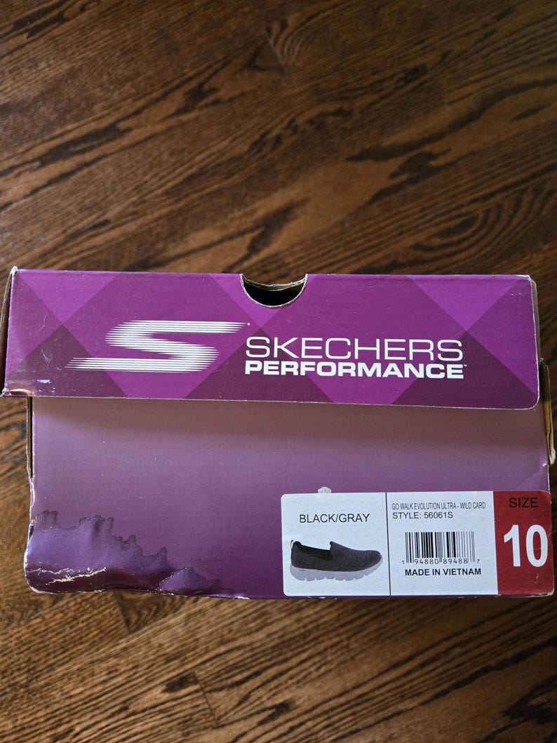 NIB Skechers Women's Go Walk Evolution Slip on Sneakers 56061S Black ...