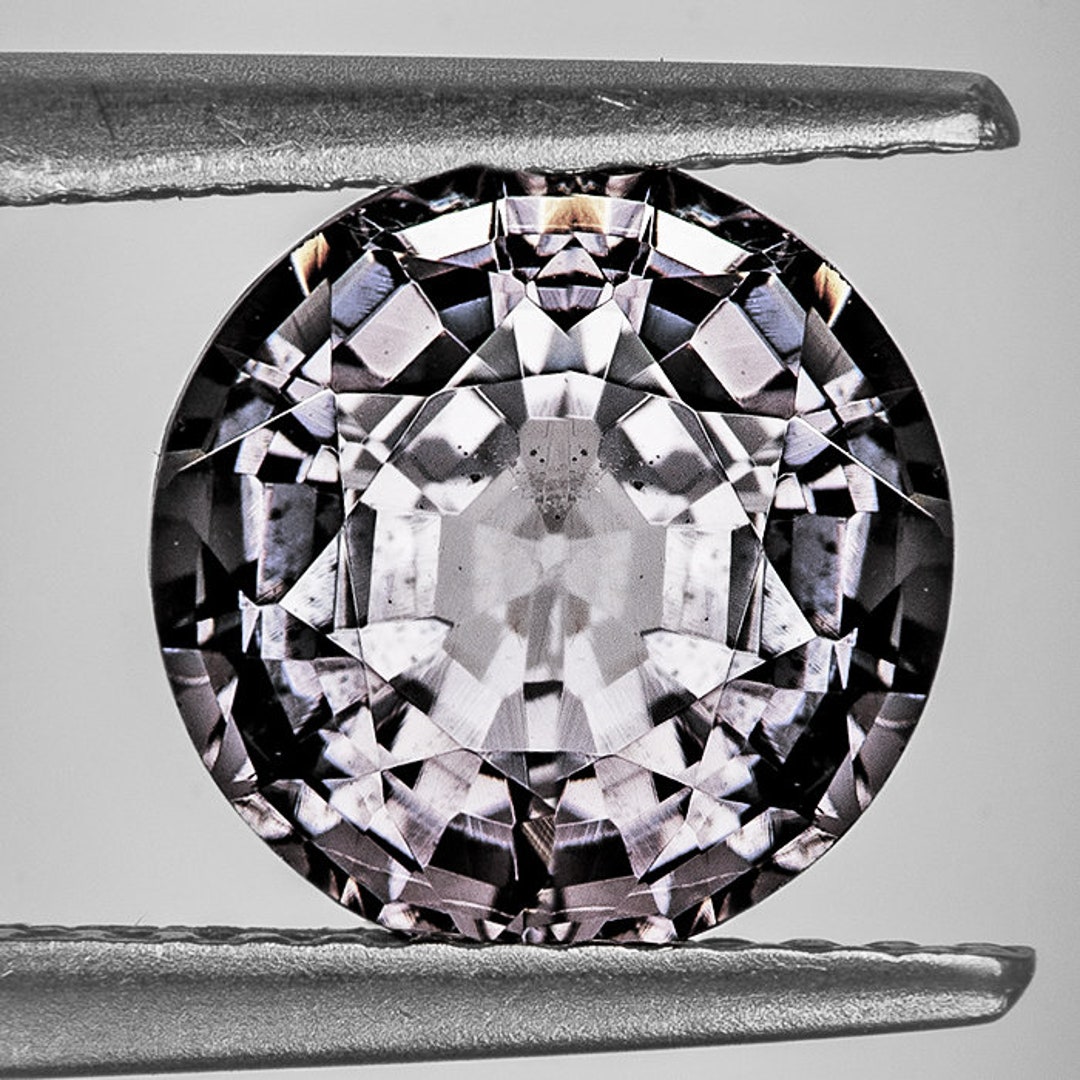 4.00 Mm 1 Piece Round Natural Titanium White Spinel [VVS Clarity ...