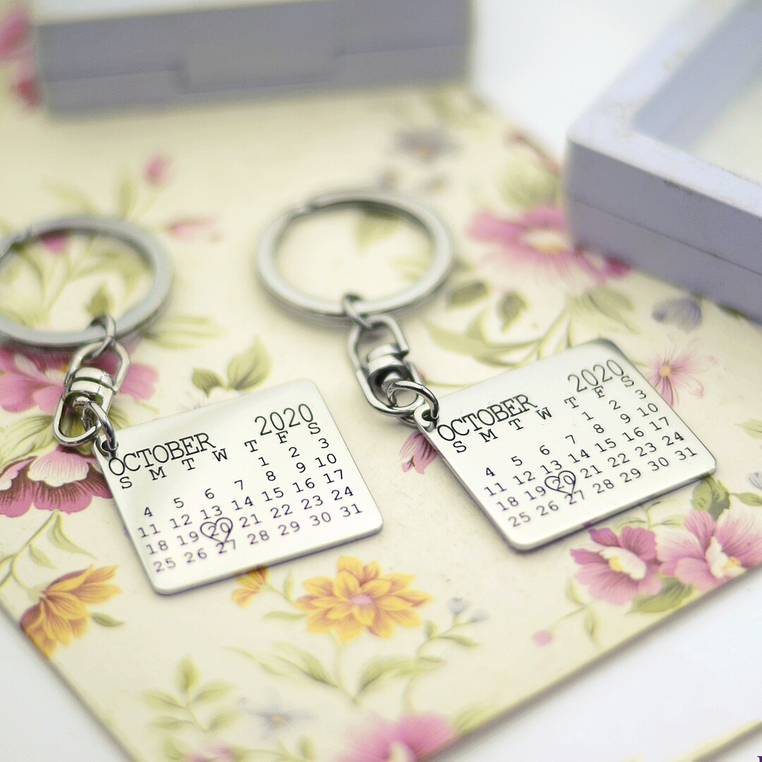 Personalized Calendar Keyrings Set of Two | Silver, Gold, Rose Gold ...