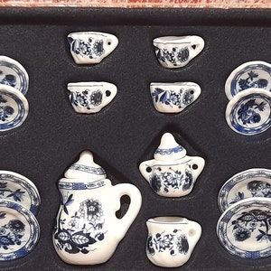 Dollhouse Miniature - Tea Set in Small Presentation Box ABO007 1:12 ...