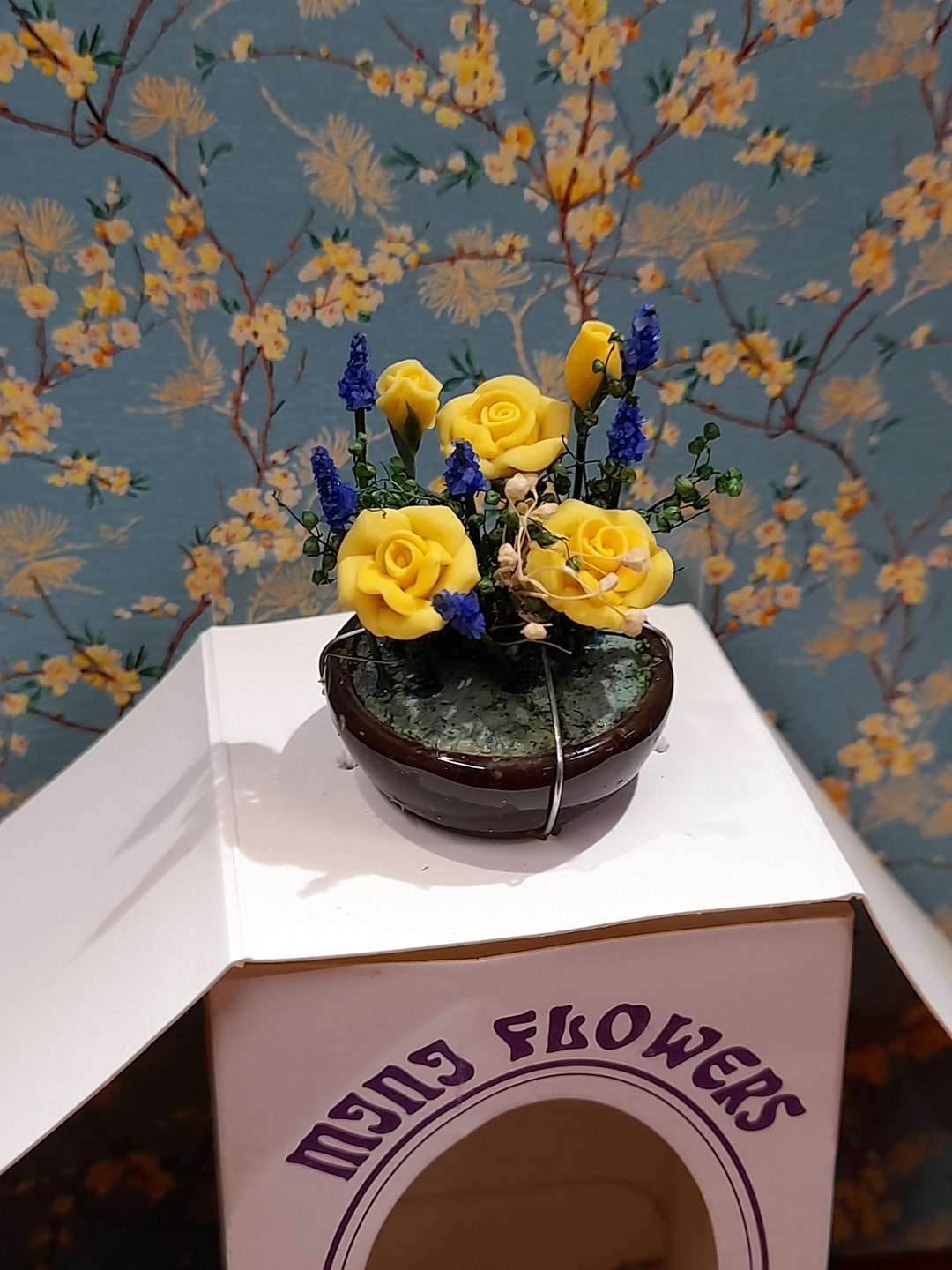 Dollhouse Miniature 1:12 Scale Flower Arrangement - Brand Mini Flowers ...