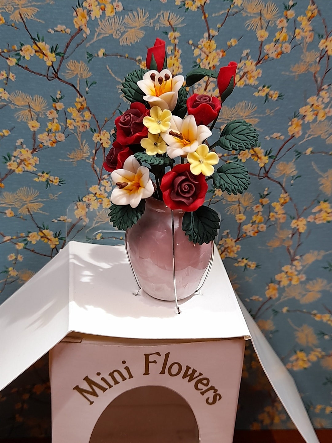 Dollhouse Miniature 1:12 Scale Flower Arrangement - Brand Mini Flowers ...