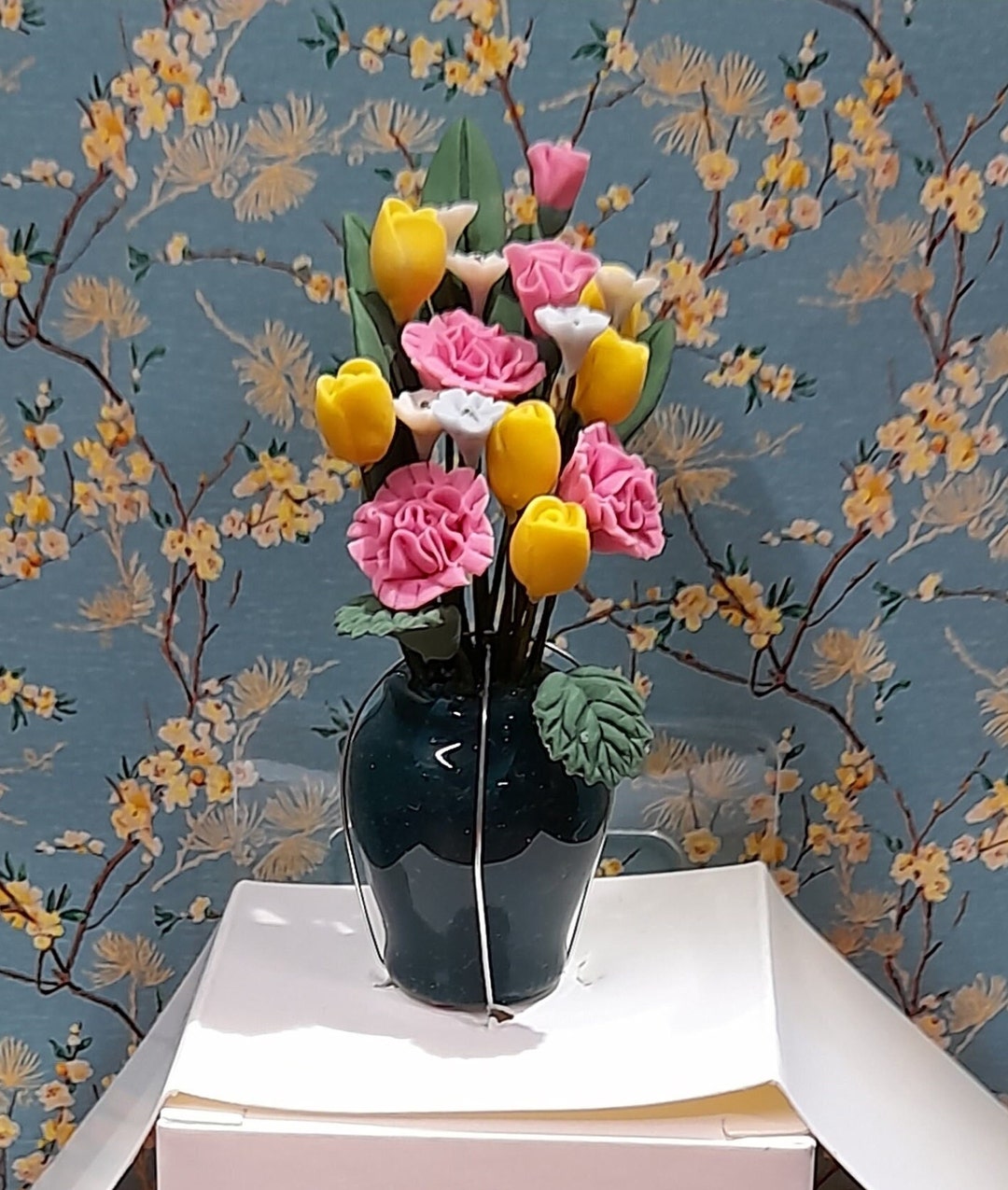 Dollhouse Miniature 1:12 Scale Flower Arrangement - Etsy