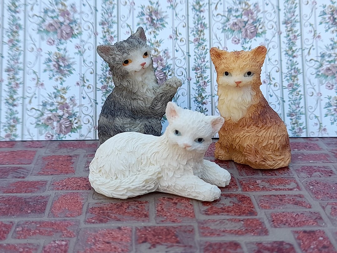 Dollhouse Miniature - Vicki Collection Set of 3 Resin Cats - 1:12 Scale ...
