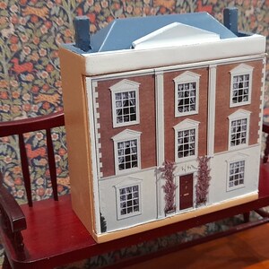 Dollhouse Miniature - 1-144 Dollhouse Resin - Montgomery Dolls House ...