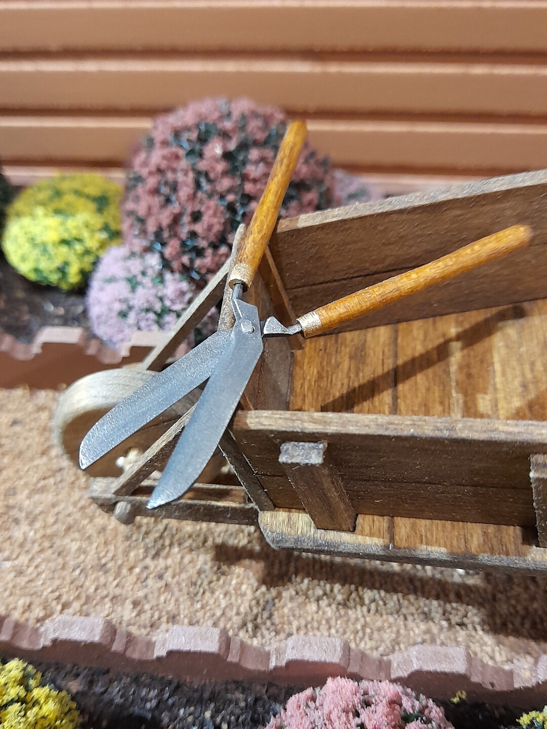 Dollhouse Miniature - Miniature Hedge Clippers by Sir Thomas Thumb - 1: ...