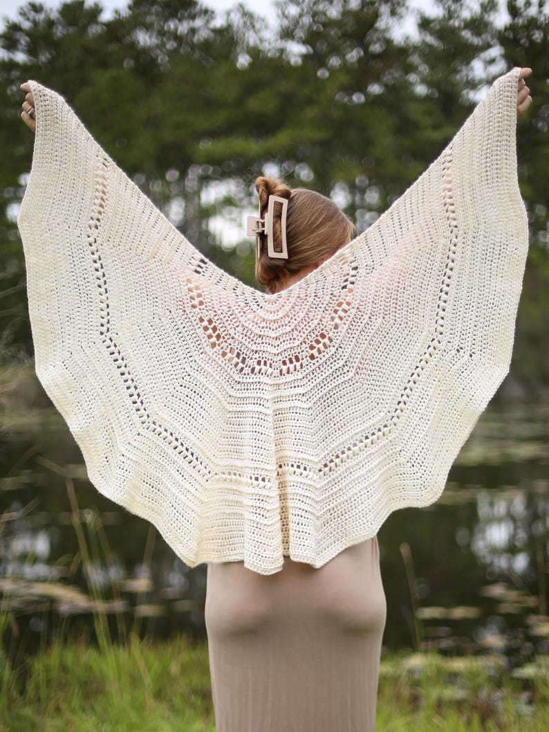 Lace Circular Crochet Shawl Pattern: Eloise Circle Wrap (PDF Download ...