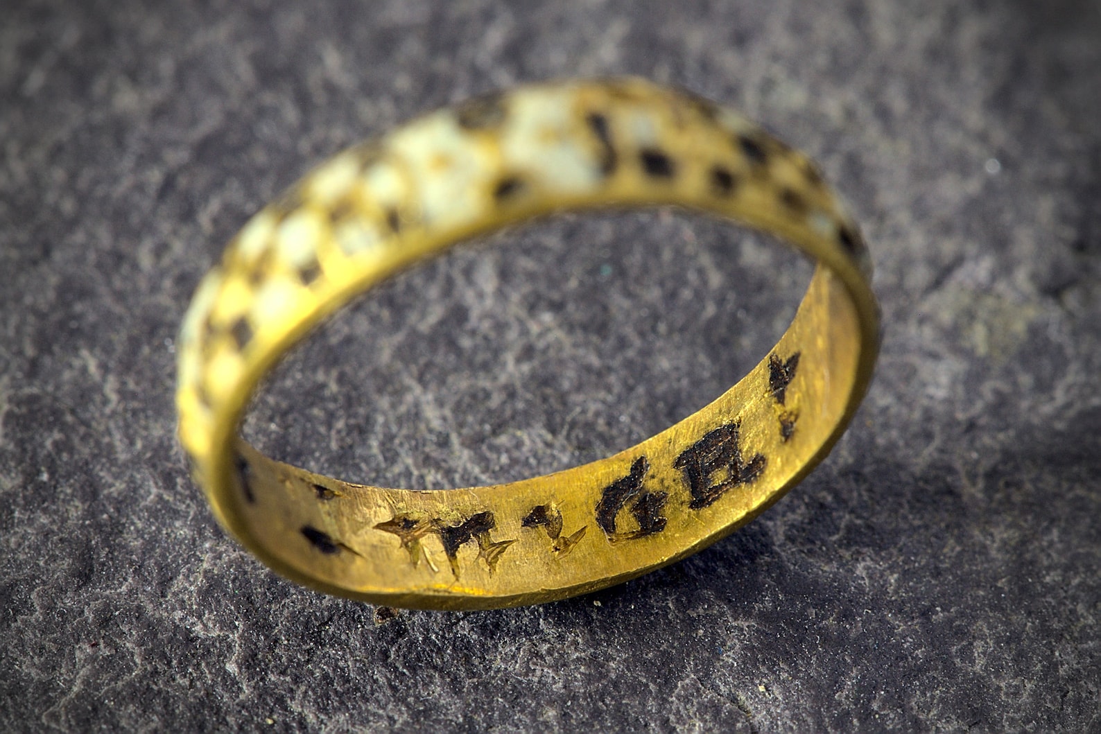 Rare Antique English Stuart Era 18K Gold Enamel Posy Ring 'O That I ...