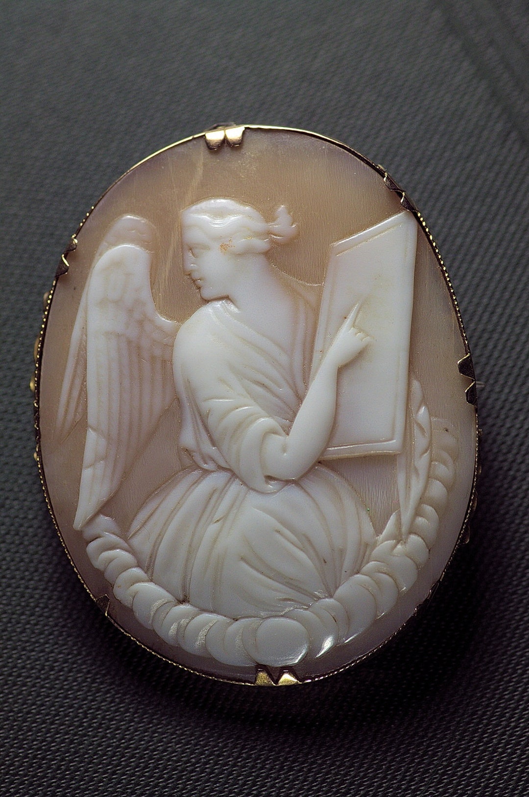 Antique Italian 15K Gold Shell Cameo Brooch Angel Delivering Ten ...