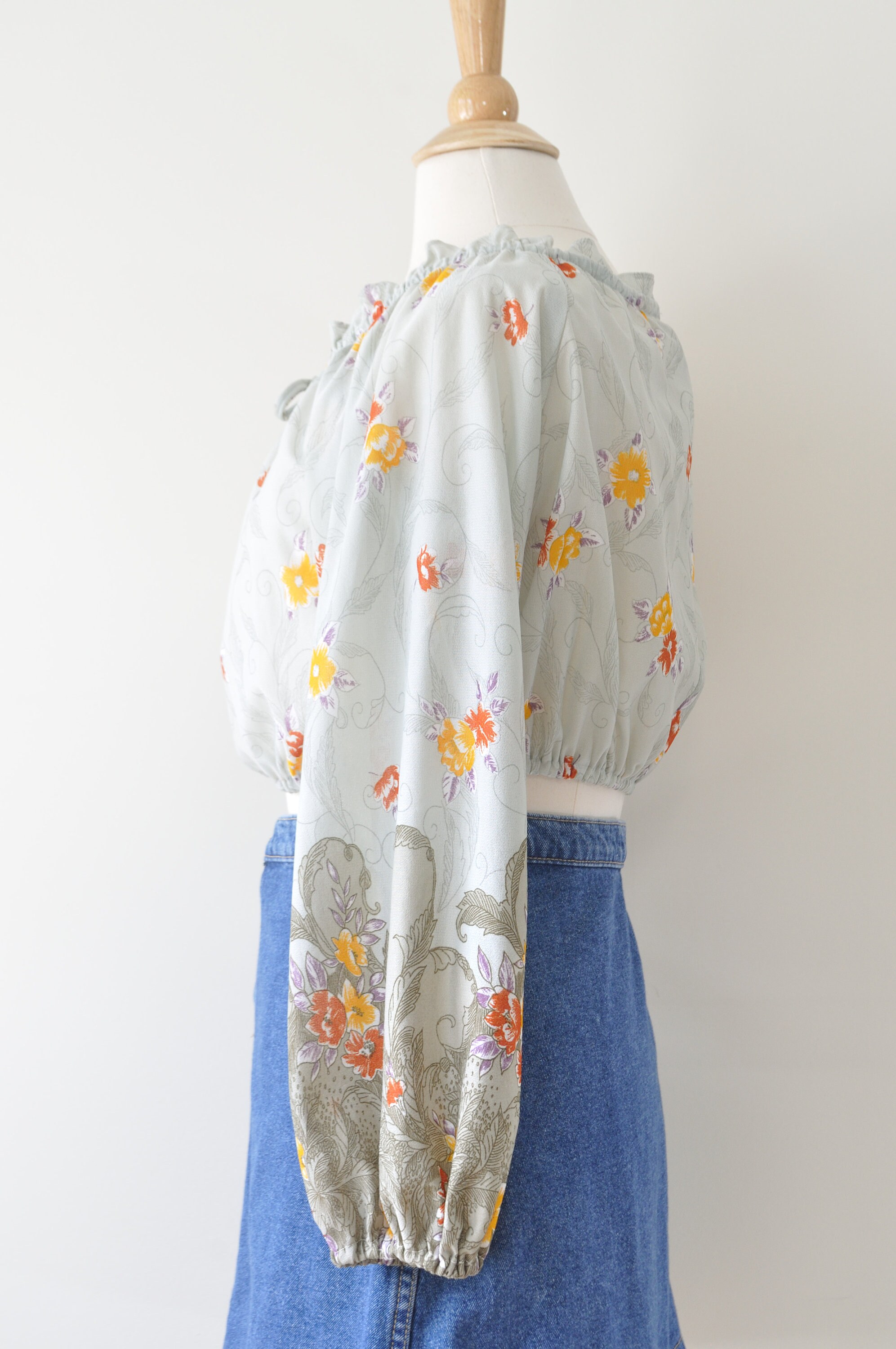 70s Crop Top / Vintage 1970s Sage Gray Floral Long Sleeve - Etsy