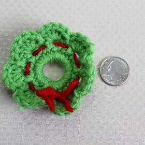 Crocheted Wreath Pins - Etsy