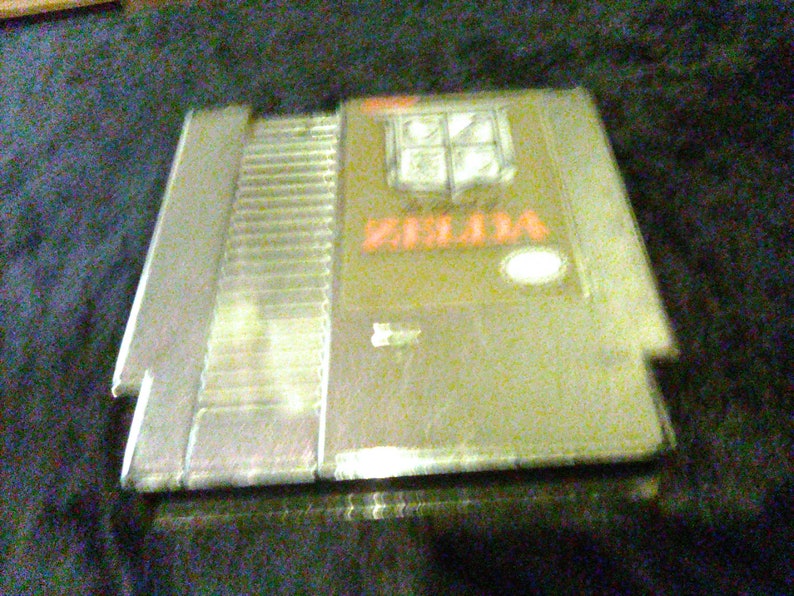 Vintage NES 1985 the Legend of Zelda Gold Edition Reversion a 3 Screw ...