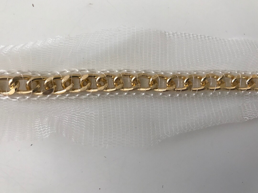 Chainette ,chaine a coudre,passementerie,chaine a coudre entre deux sur ...