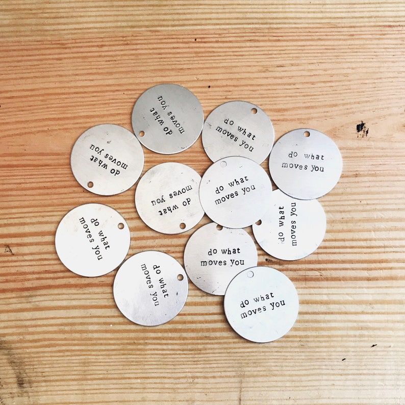 Personalized Circle Keytag // Round Hand-made Keychain // Hand - Etsy