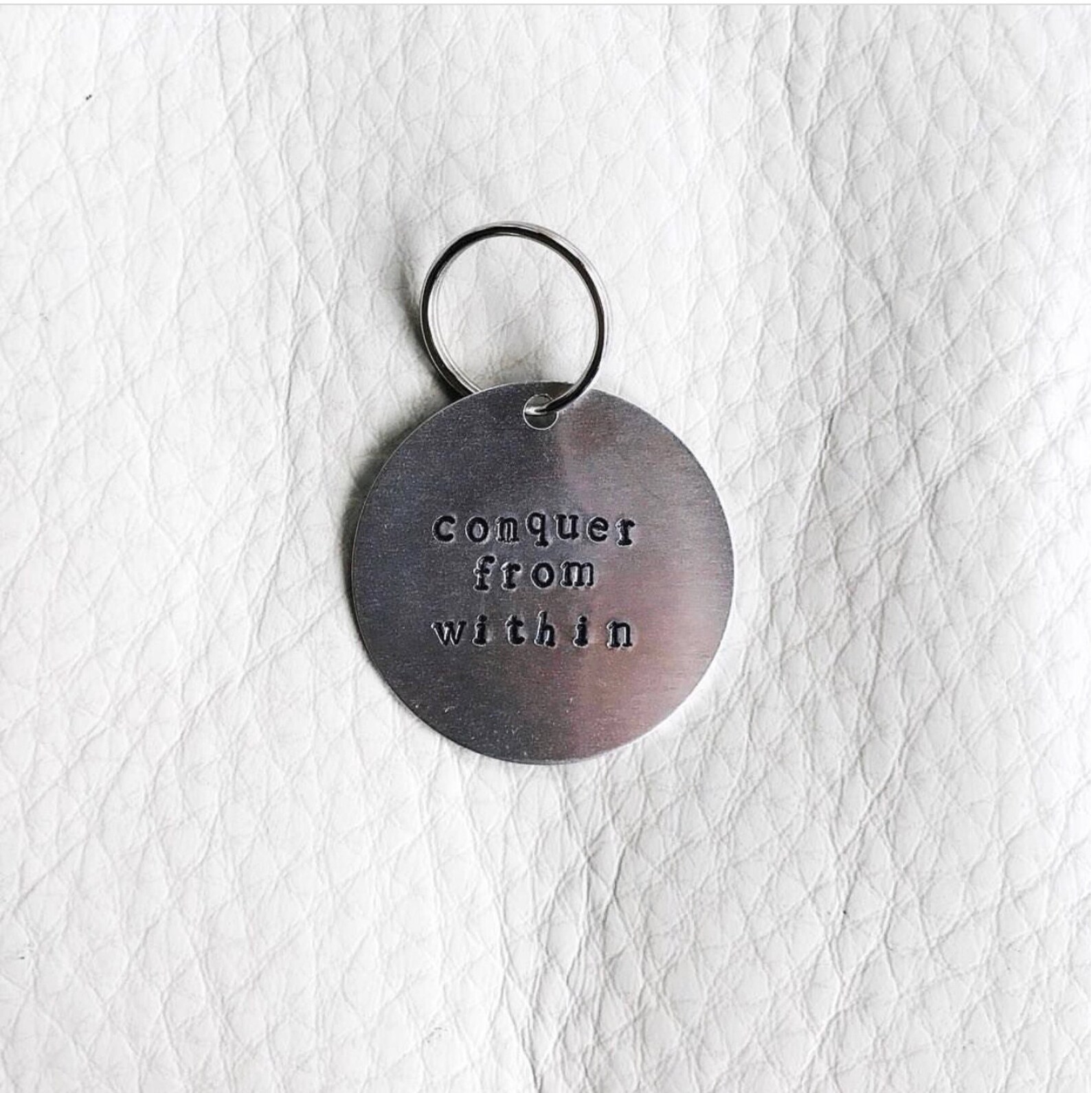 Personalized Circle Keytag // Round Hand-made Keychain // Hand - Etsy
