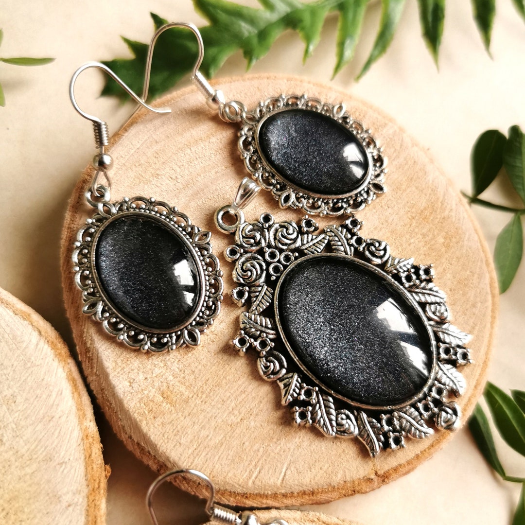 Pendant Earrings Set With Desired Color Black Oval Roses as a Gothic Jewelry Set for Home Office ...